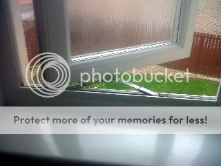 upvc windows gap when closed. - www.ultimatehandyman.co.uk